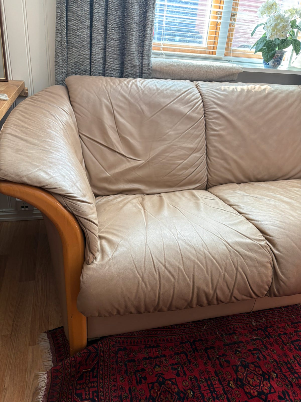 Ekornes skinnsofa selges meget billig mot rask henting i Moss. | FINN ...