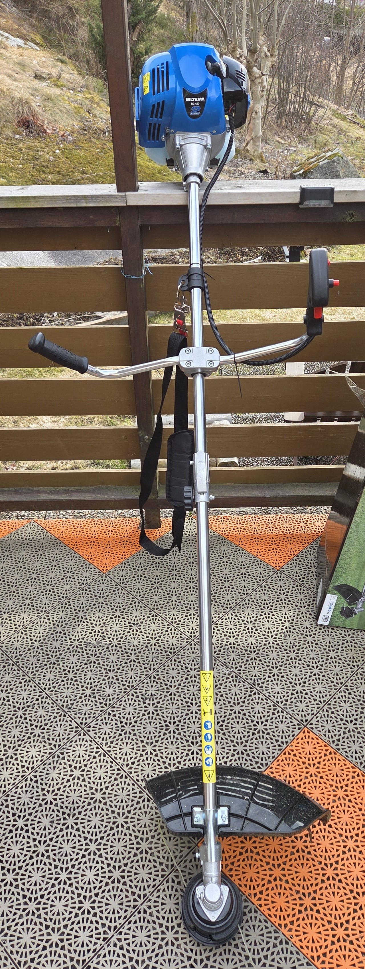 Ryddesag/Gresstrimmer m/sele Biltema BC 420 ikke brukt | FINN-torget