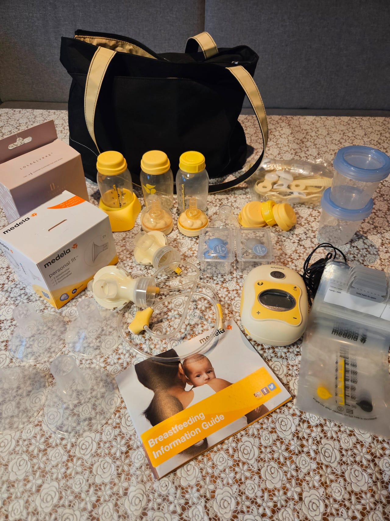 STOR pakke Medela pumpeutstyr | FINN-torget