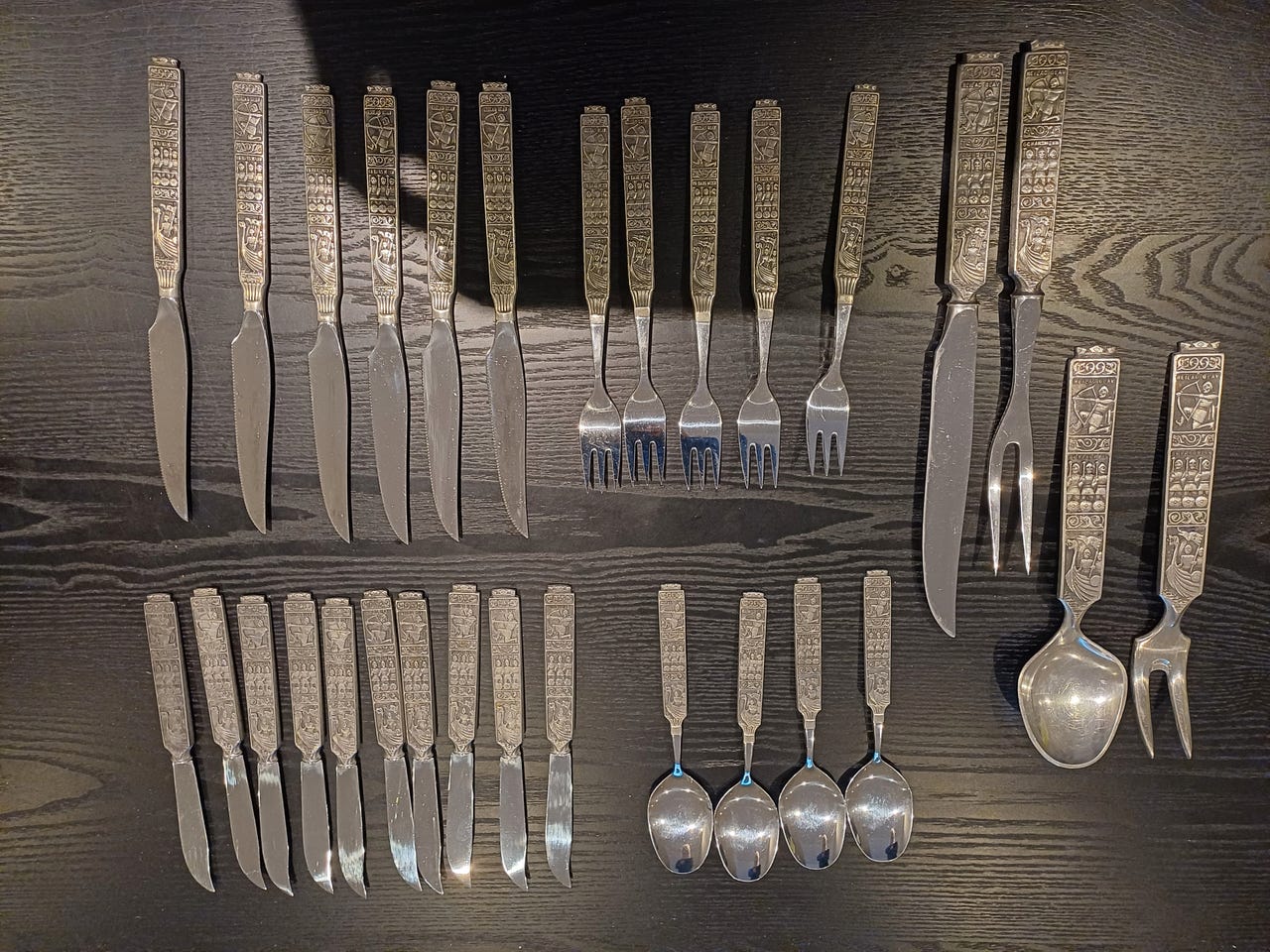 Selger div Kongetinn bestikk | FINN-torget