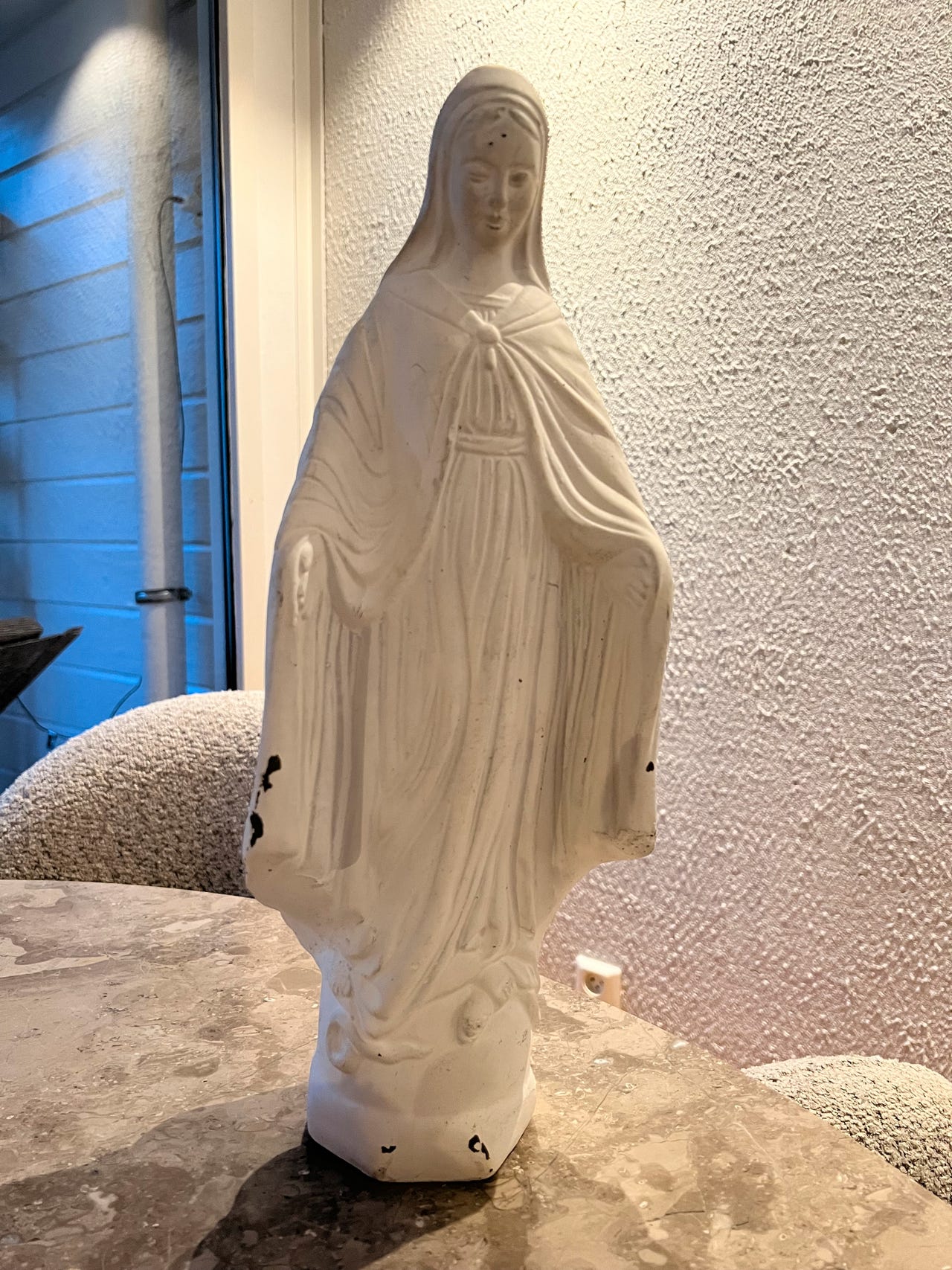 Sjarmerende shabbychic Madonnafigur | FINN-torget
