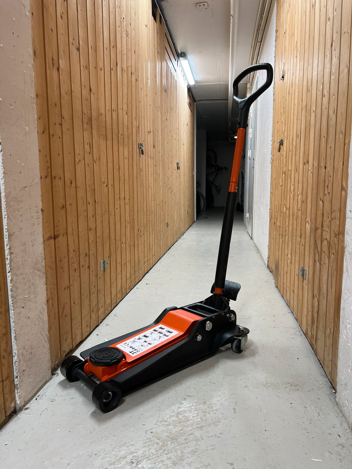 Garasjejekk 3 tonn - jekk brukt én gang - Bahco BH13000 | FINN-torget