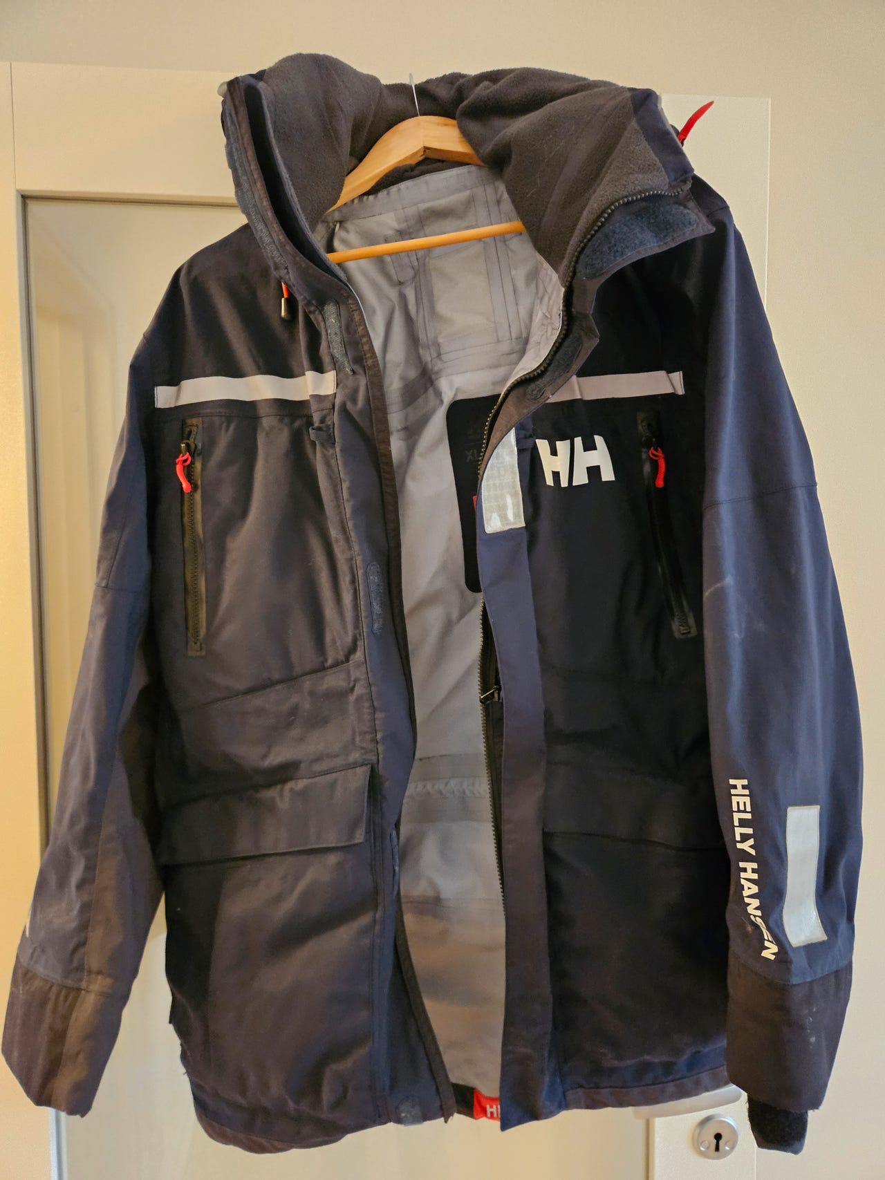 Helly Hansen seiljakke - toppversjon | FINN-torget