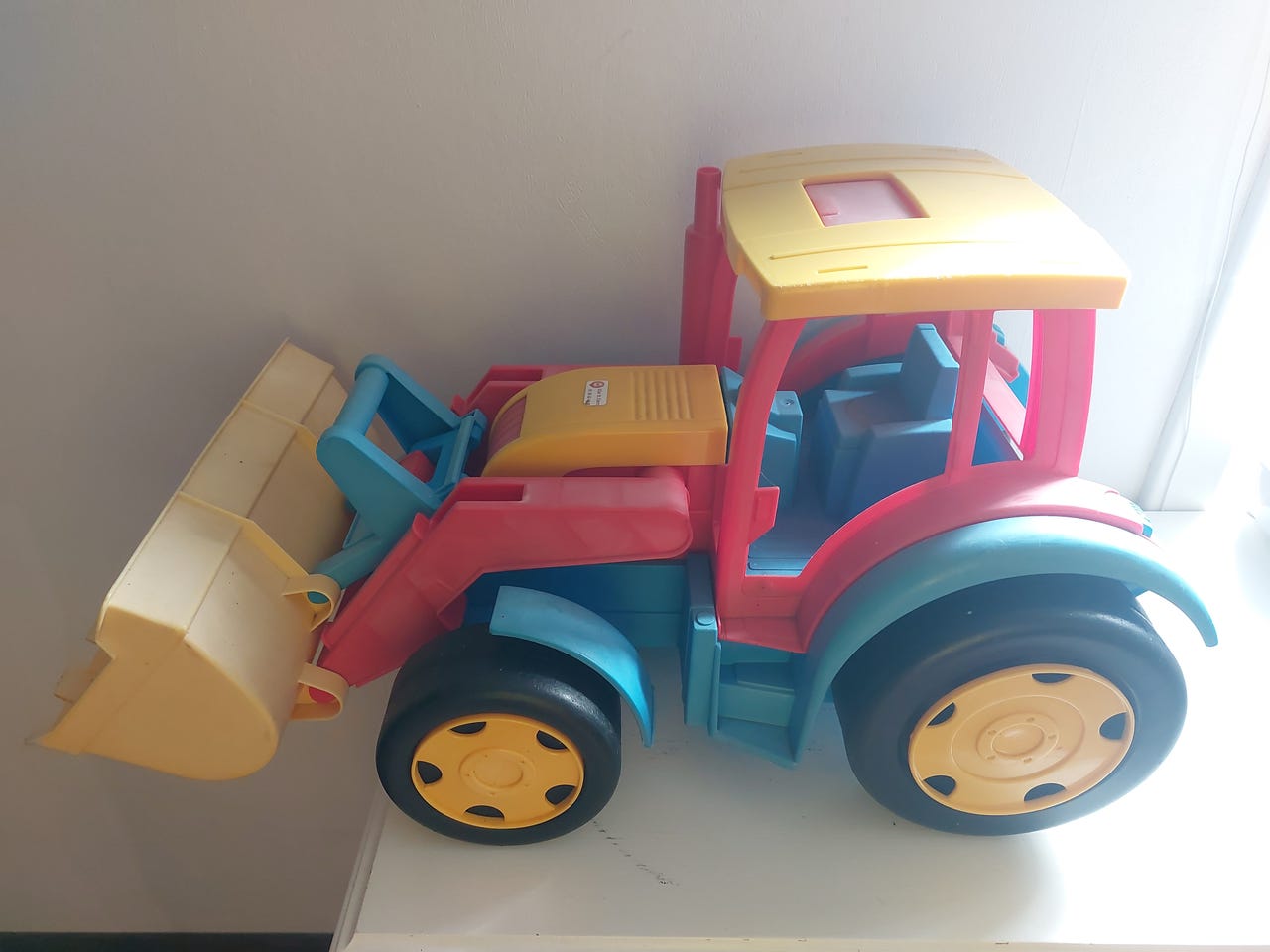 Kjæmpe Stor traktor ca lengde 59 cm !! | FINN-torget