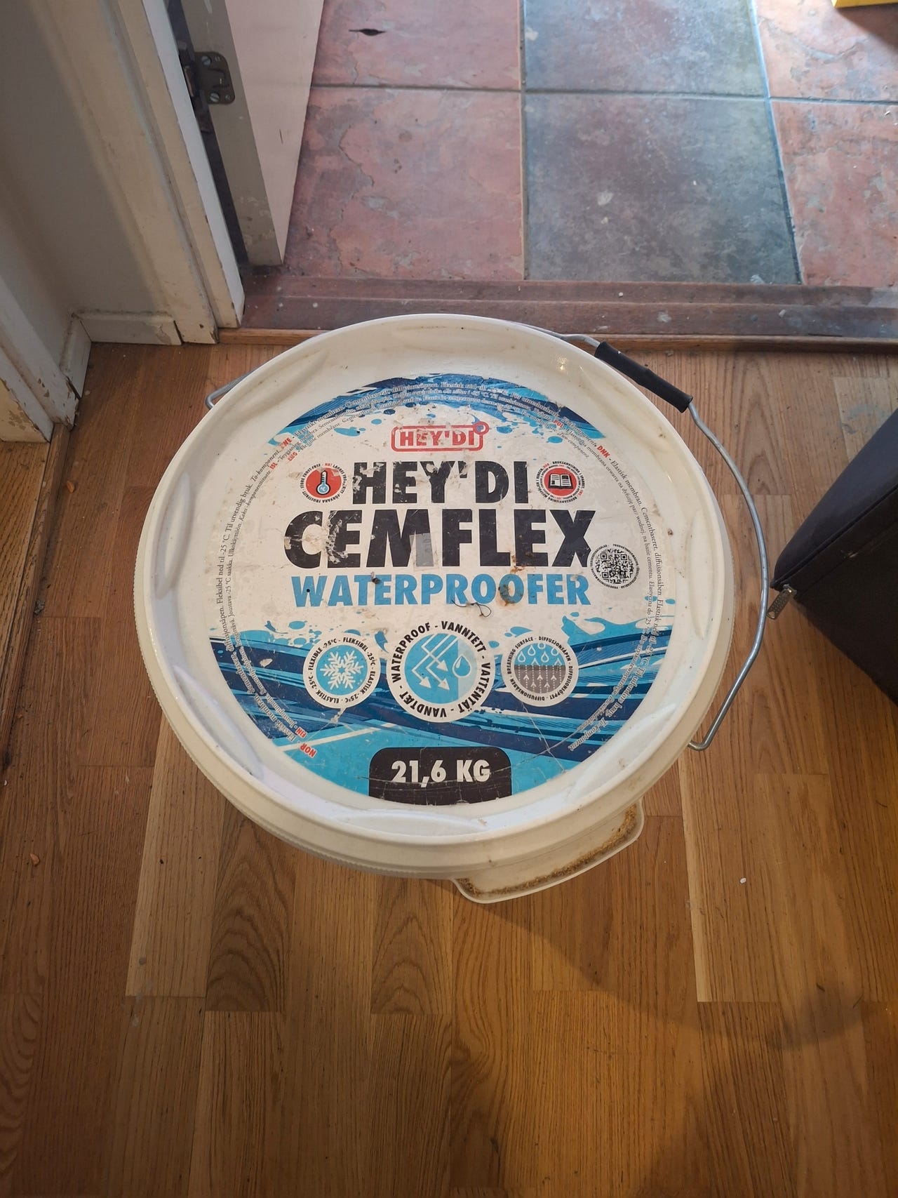 Hey'di CEMFLEX WATERPROOFER pick up only today! | FINN-torget