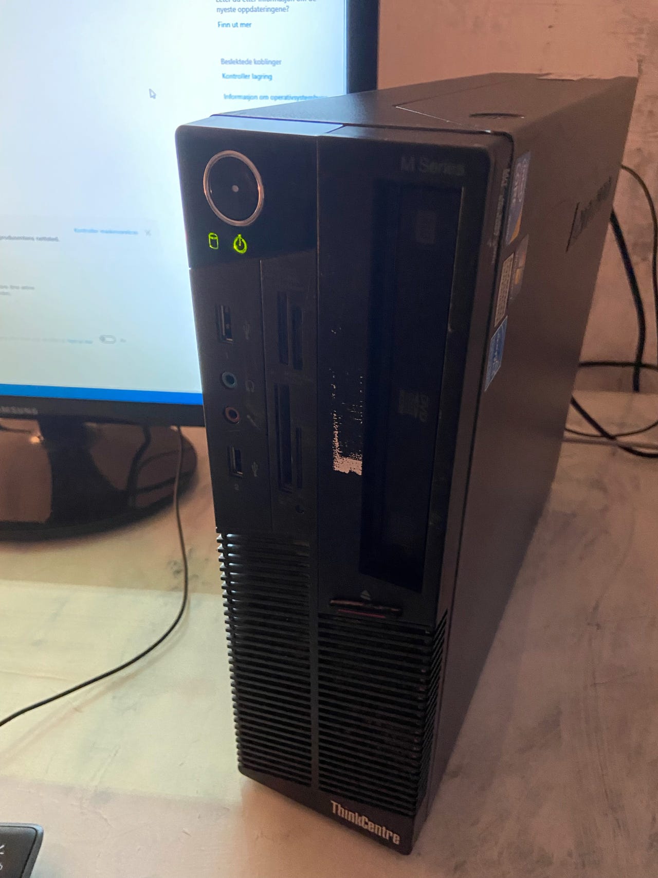 Liten gammel ThinkCentre med Win10 Pro | i3-530 | 300gb hdd | FINN-torget