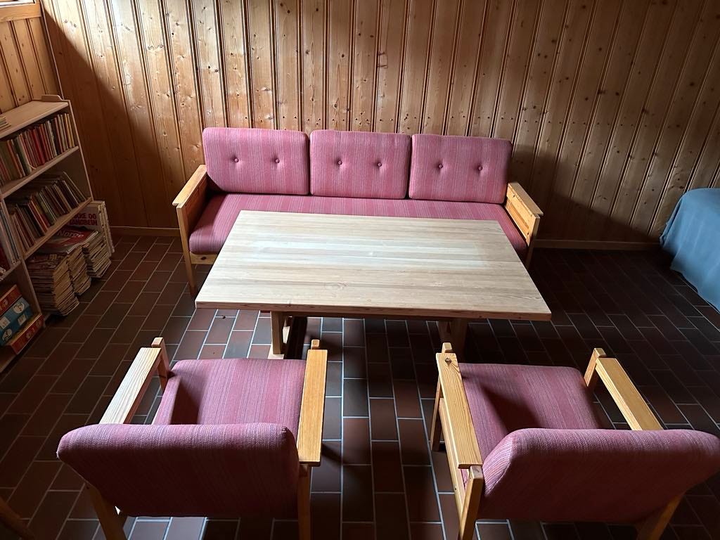 Sofa, stoler og bord | FINN-torget
