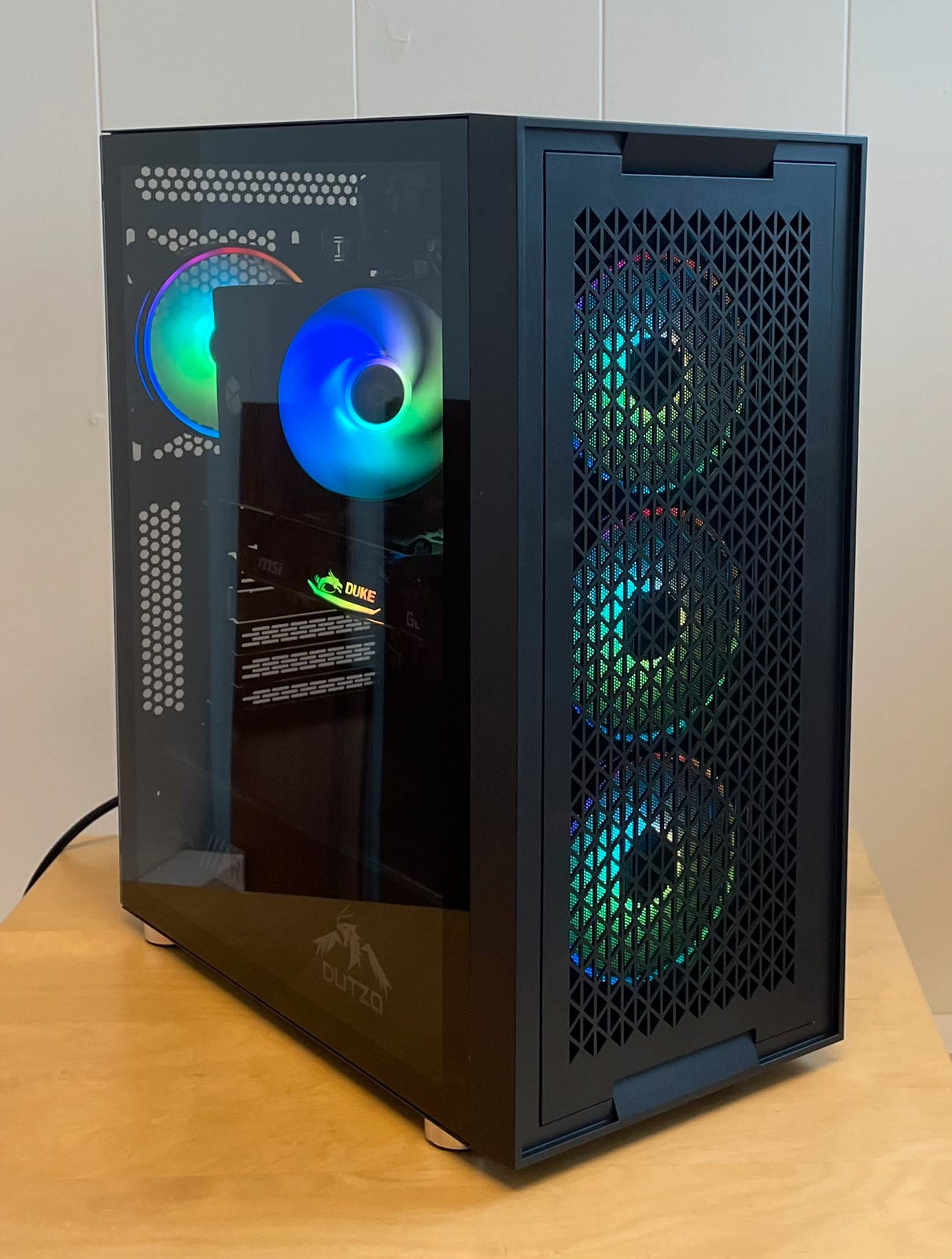 Rå gaming pc | FINN-torget