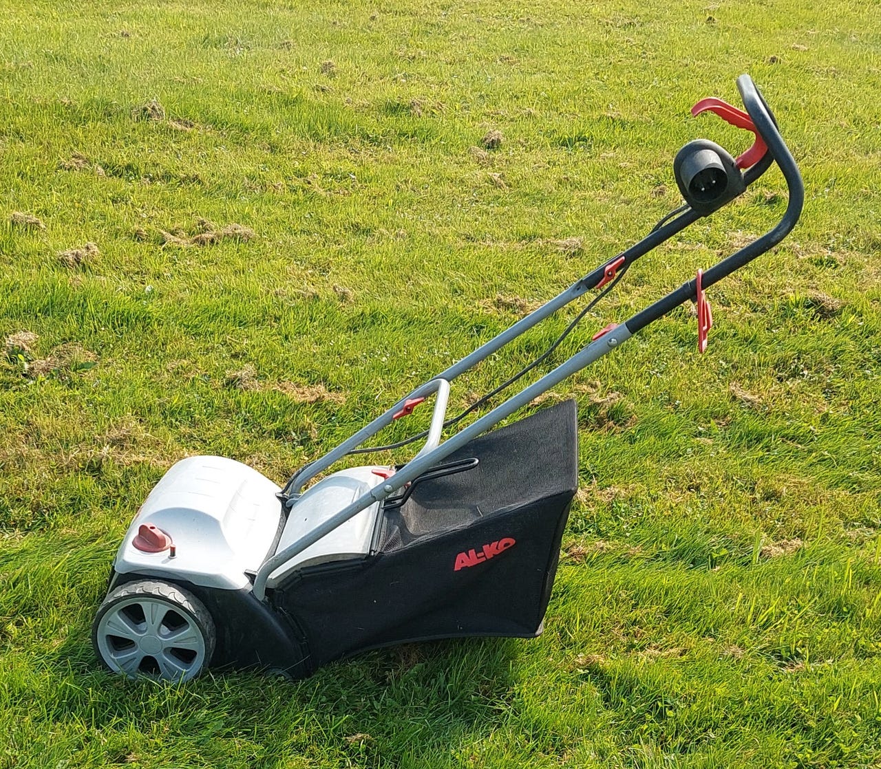 AL-KO plenlufter/vertikalskjærer/mosefjerner til leie | FINN-torget