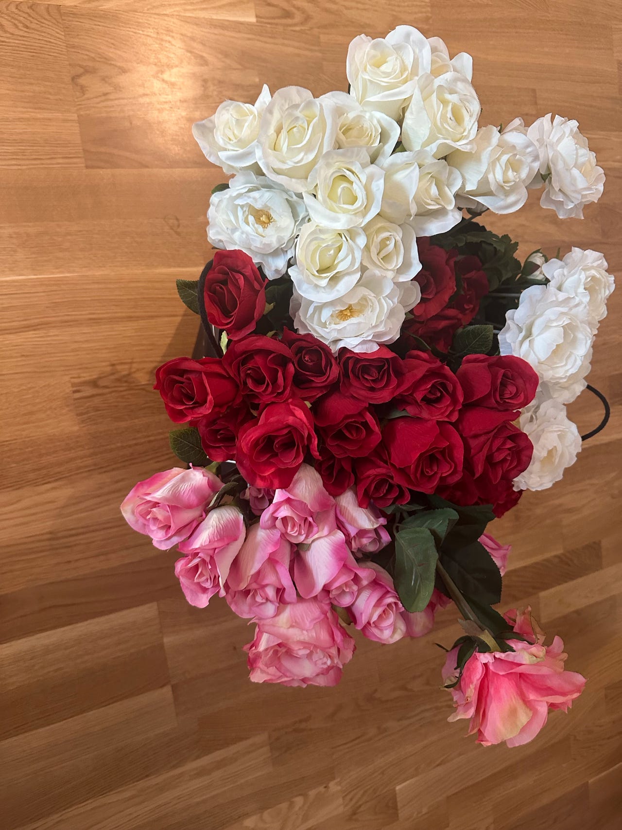 Kunstige blomster (roser) | FINN-torget
