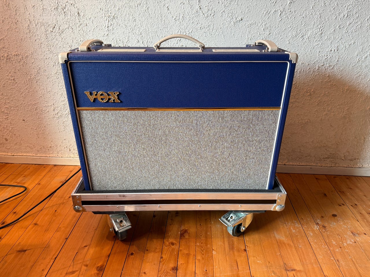 VOX AC30C2 Limited Edition med flightcase selges. | FINN-torget