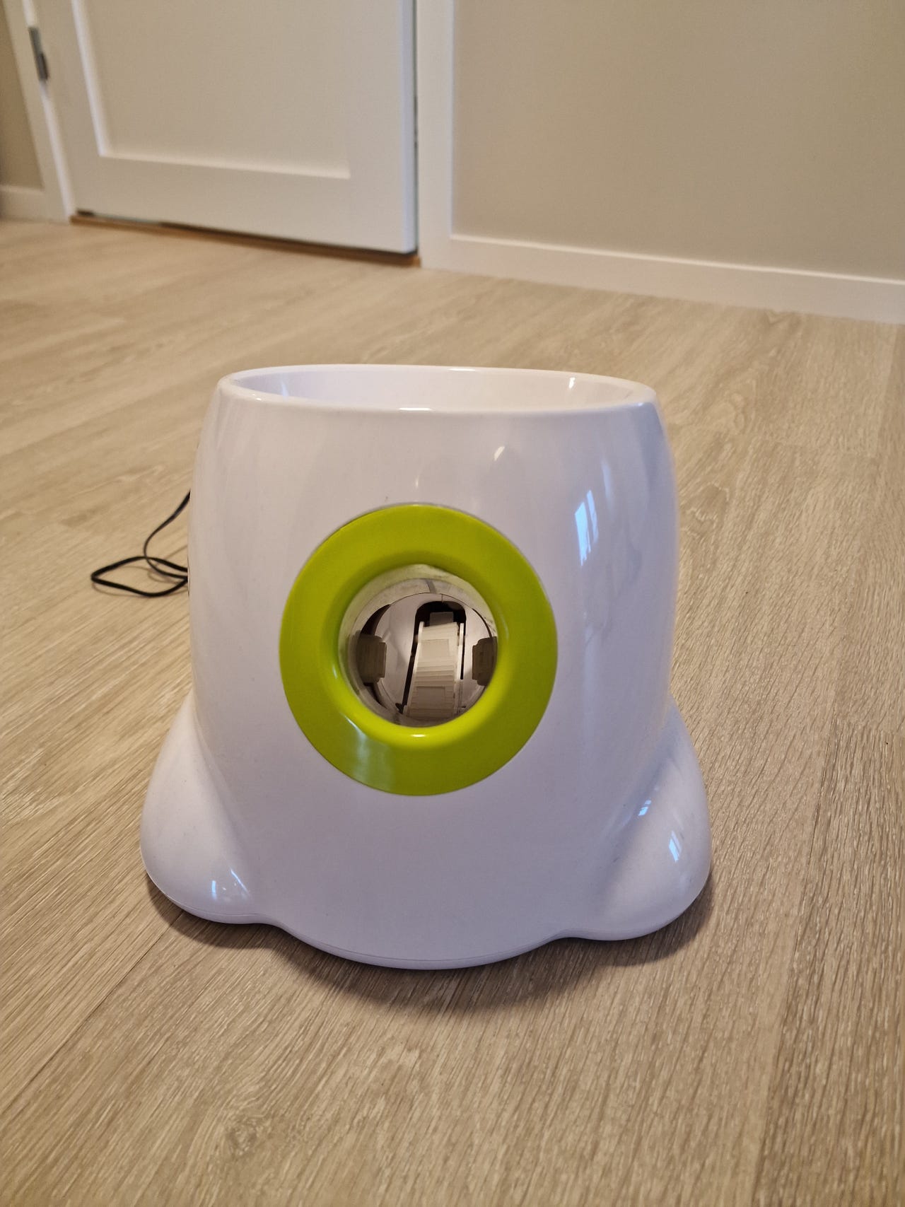 Ballkaster maskin til hund - lite brukt | FINN-torget