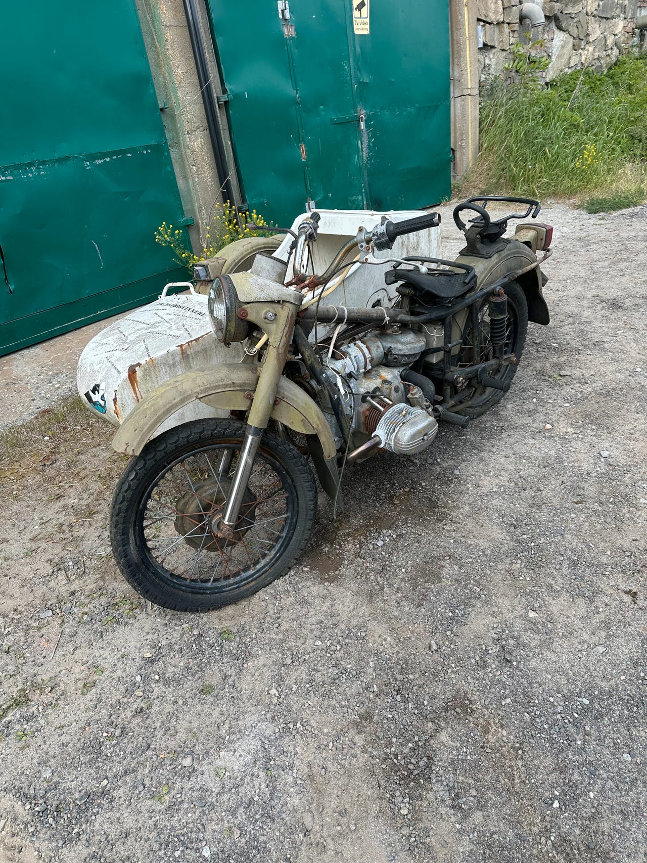 Ural Imz 8.103 - 10 1993 med side vogn delesykkel gi bud | FINN-torget