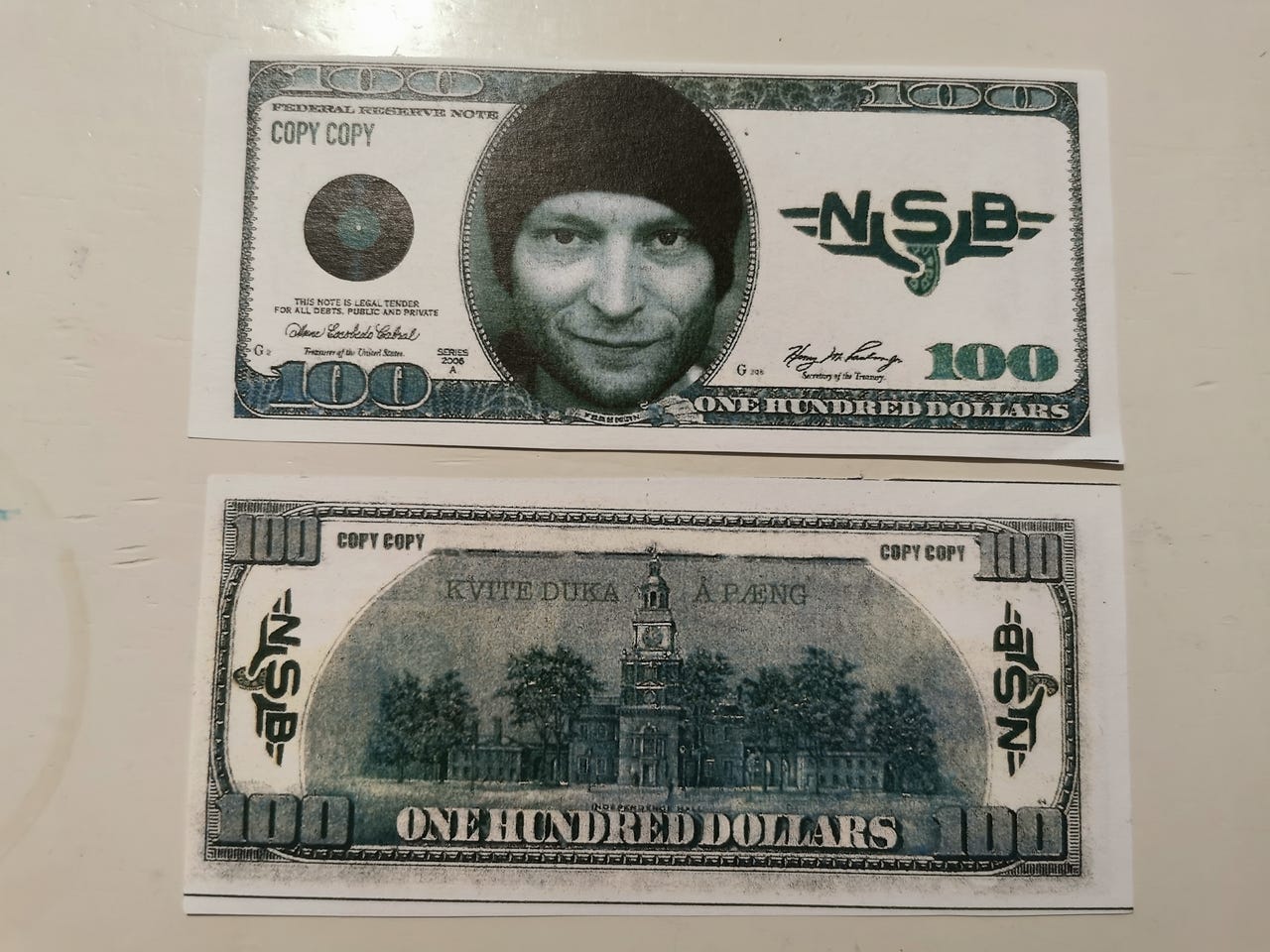 NSB band merch 100 dollar seddel fra livekonsert. SO231 | FINN-torget