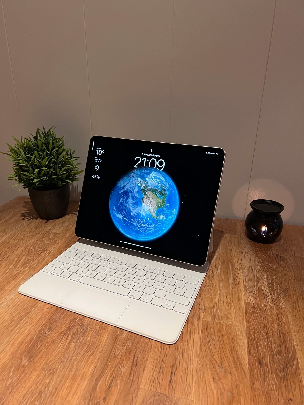 iPad Air M2 2024 13” + Apple Magic Keyboard | FINN-torget