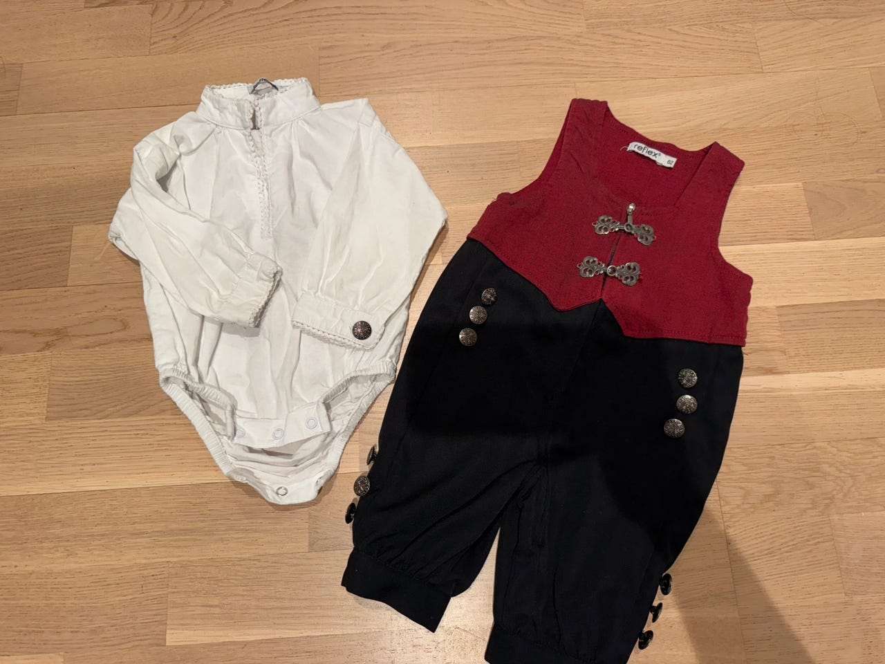 Bunad / Festdrakt til baby, str. 62 | FINN-torget