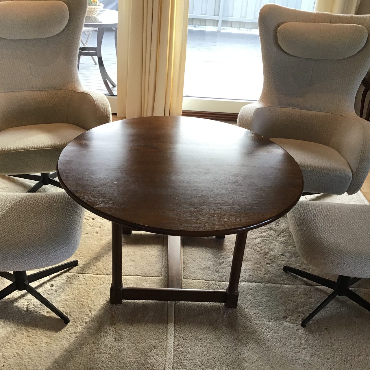 Alf Sture Gripsholm Rundt salongbord. | FINN-torget