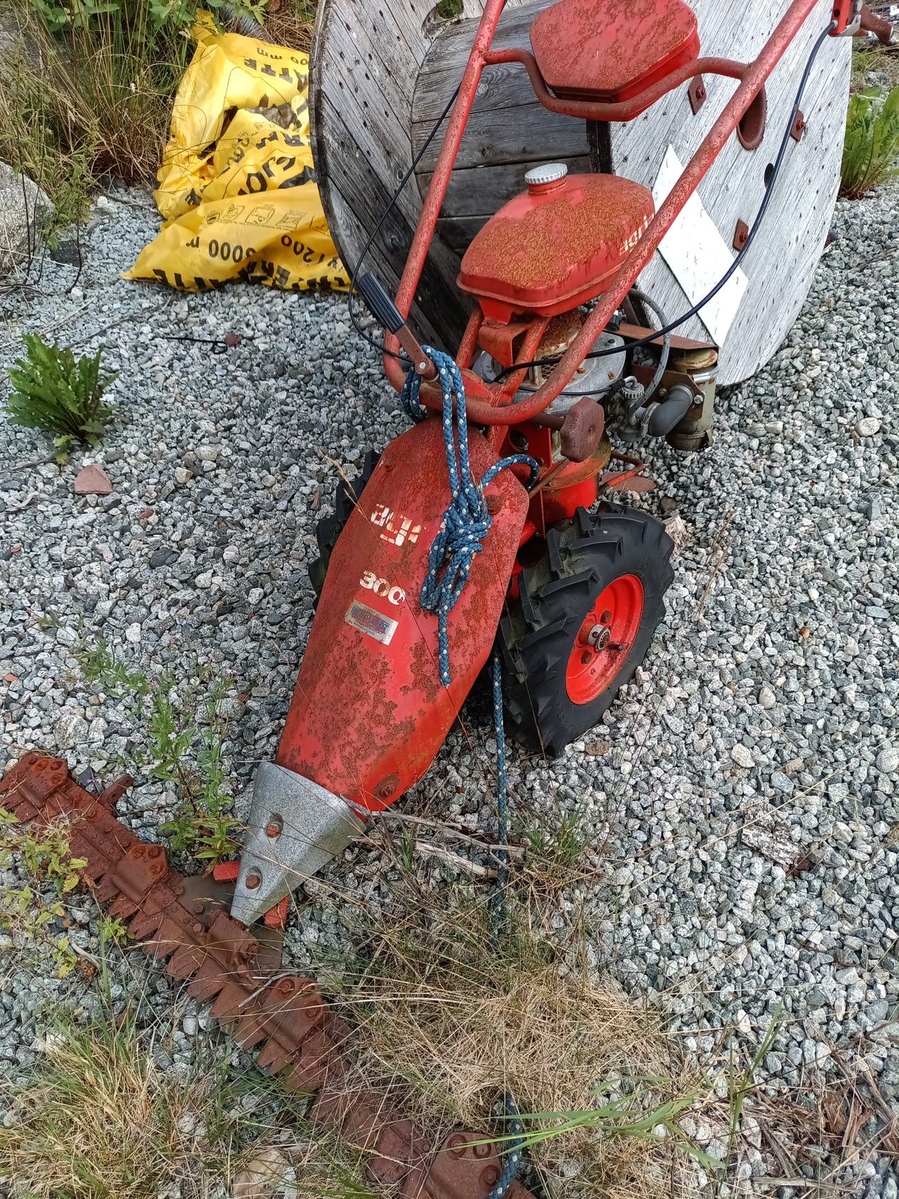 Agria 300 slåmaskin | FINN-torget