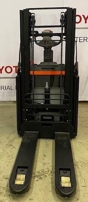 Til salgs: Toyota LPE250 - 2022 - Truck - Løftekapasitet 2500 kg ...