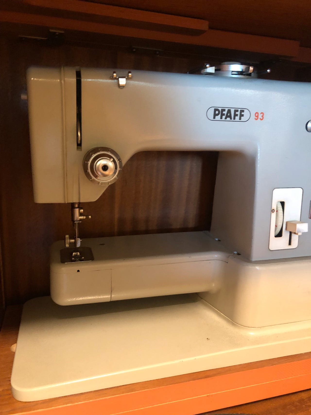 Symaskin Pfaff 93 | FINN-torget