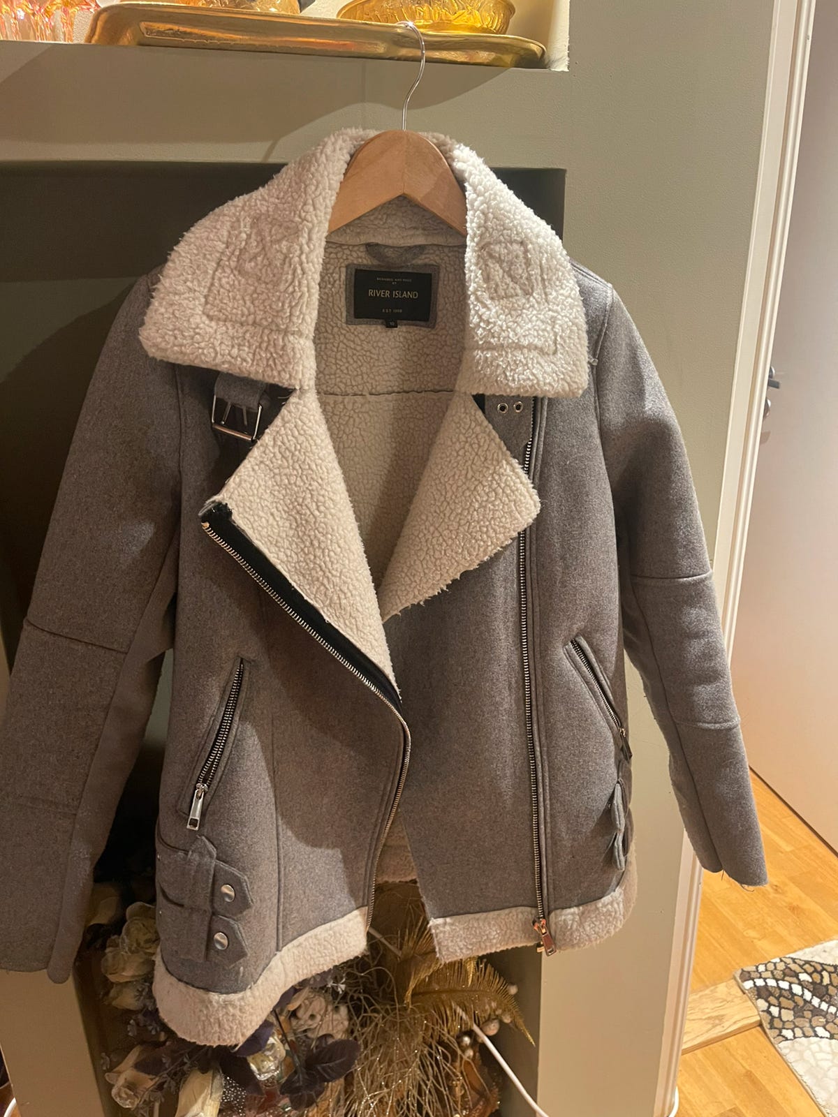 River Island merkejakke | FINN-torget