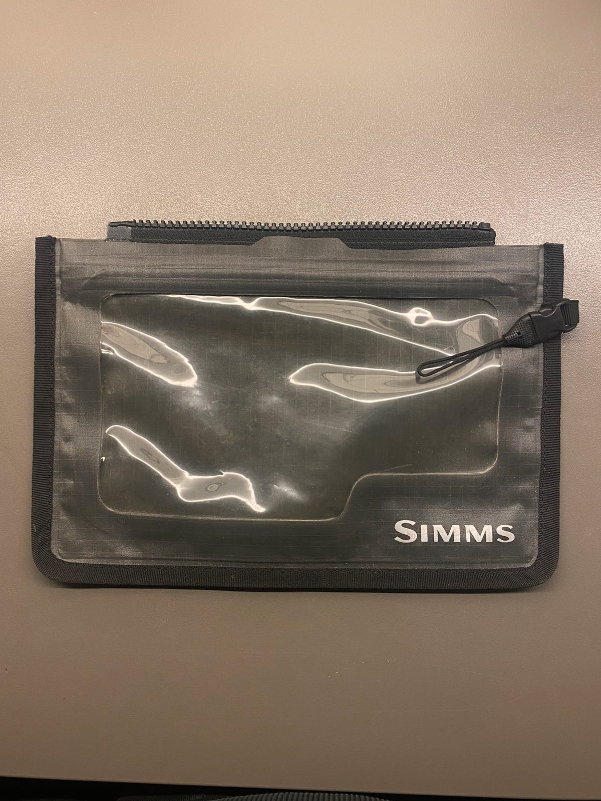 Simms waterproof pouch | FINN-torget