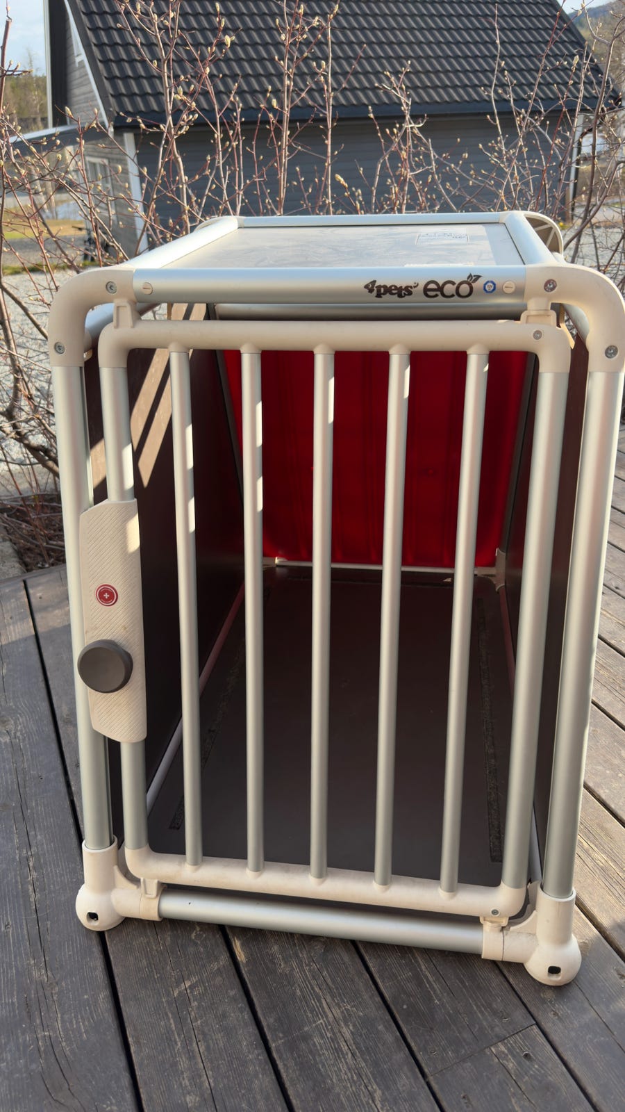 4Pets eco 2 medium med scratch guard og kollisjonspute | FINN-torget