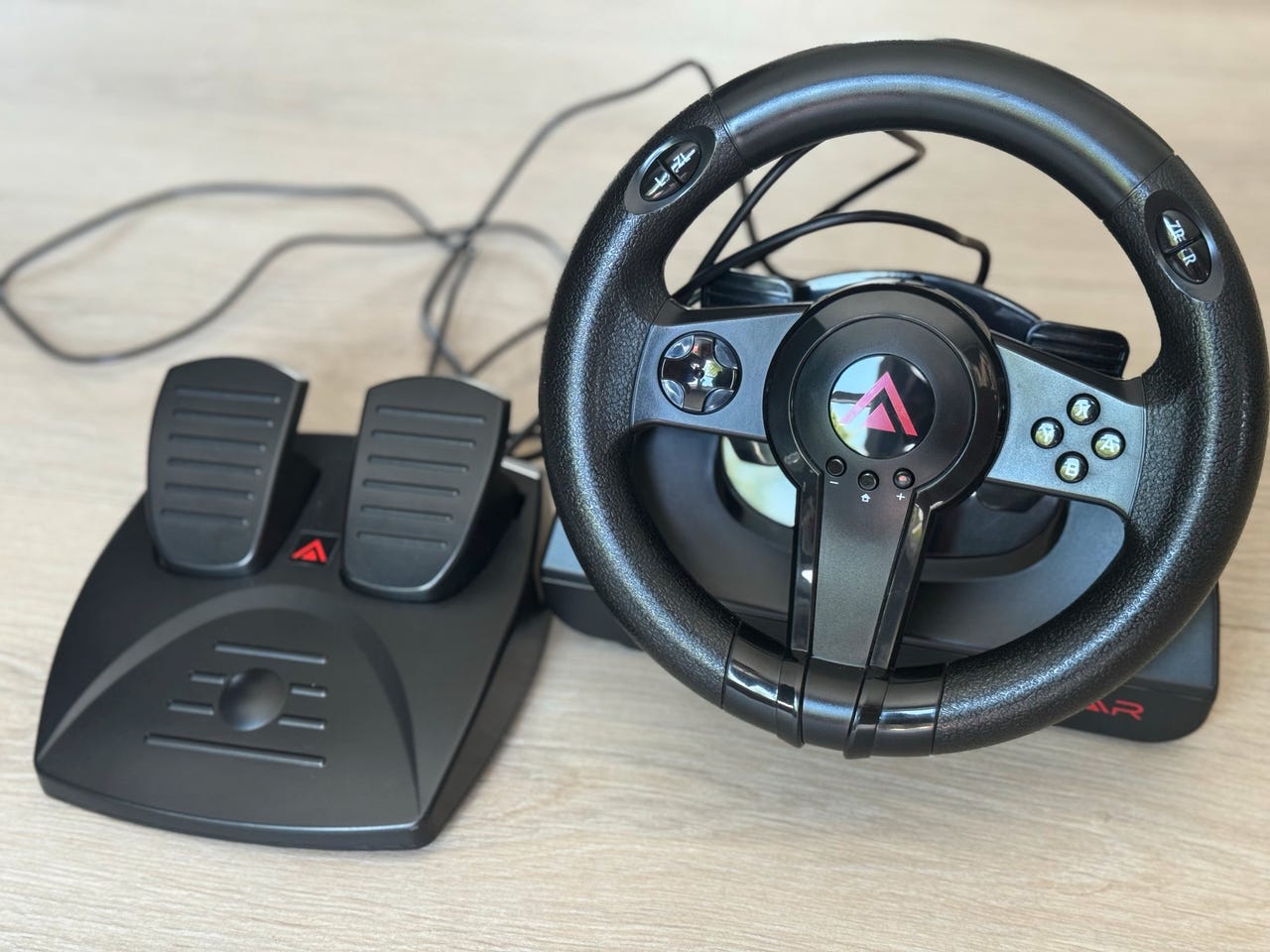 Kyzar Switch Racing Wheel | FINN-torget