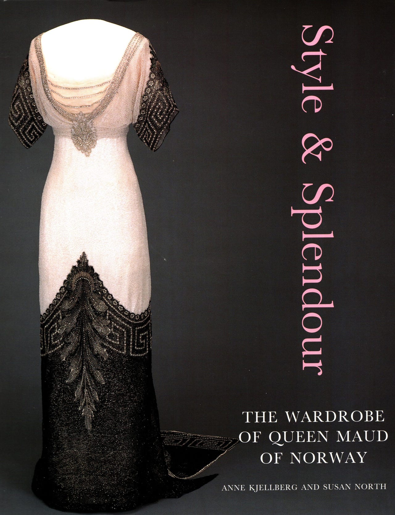 Maud - Anne Kjellberg and Susan North: Style & Splendour. The Wardrobe | FINN-torget