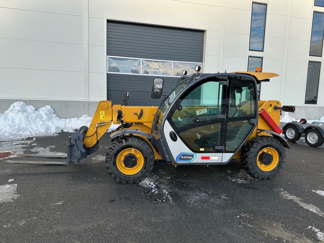 2023 XCMG XC6-2506E - El. Teleskoptruck - Skuff - Gafler - Til leie | FINN-torget