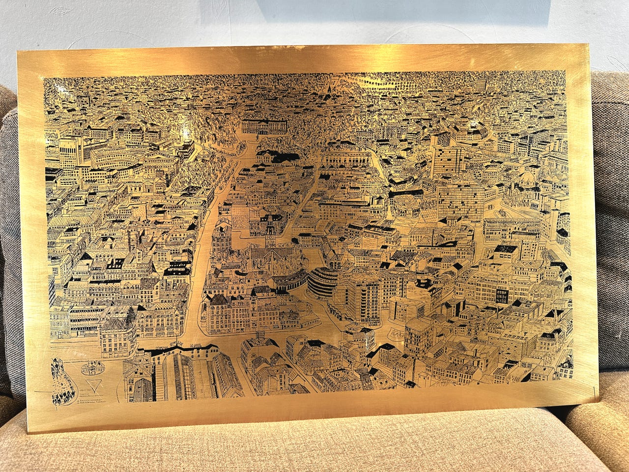 Oslo – Eksklusivt silketrykk på messingbelagt plate (1962) | FINN-torget