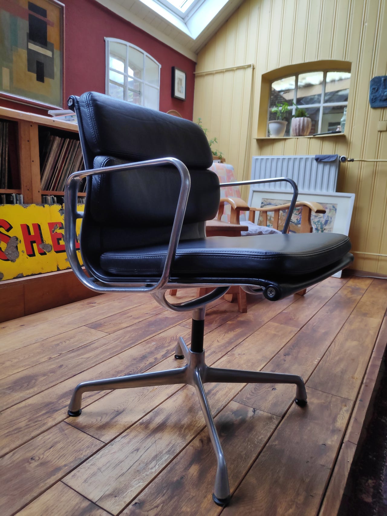 Vitra Eames EA207 (2 stk) | FINN-torget