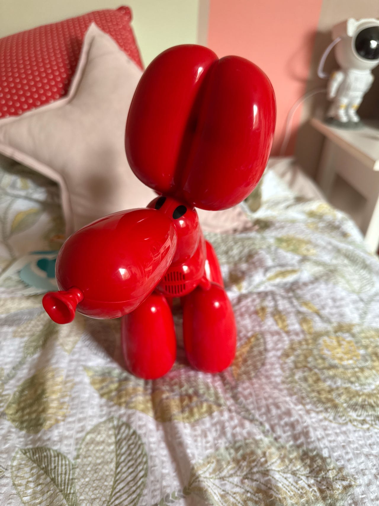 SQUEAKEE DOG INTERAKTIV BALLONGHUND | FINN-torget