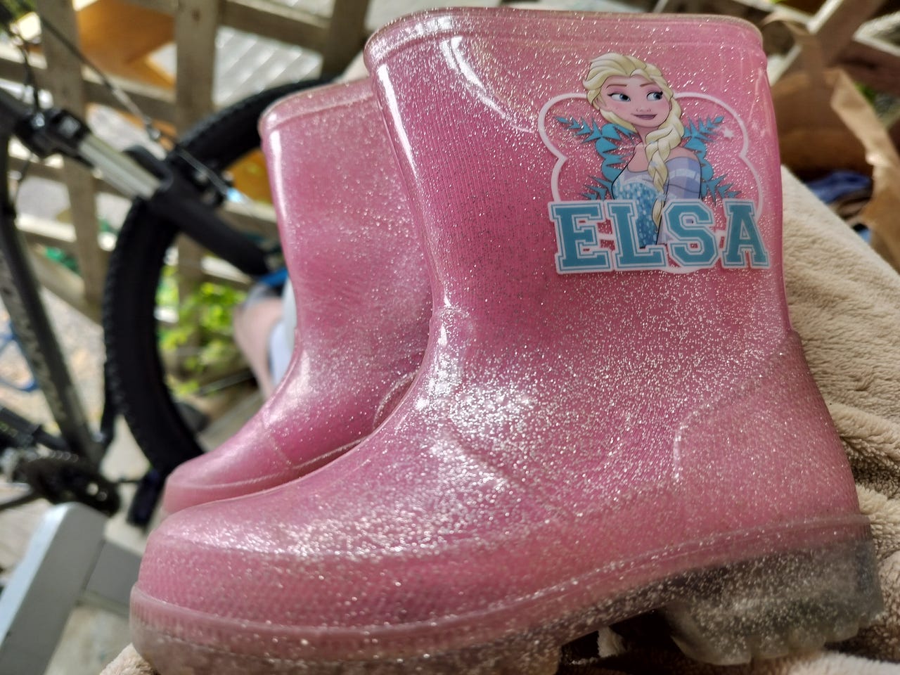 Anna og Elsa gummistøvler rosa, glitter, blinker | FINN-torget