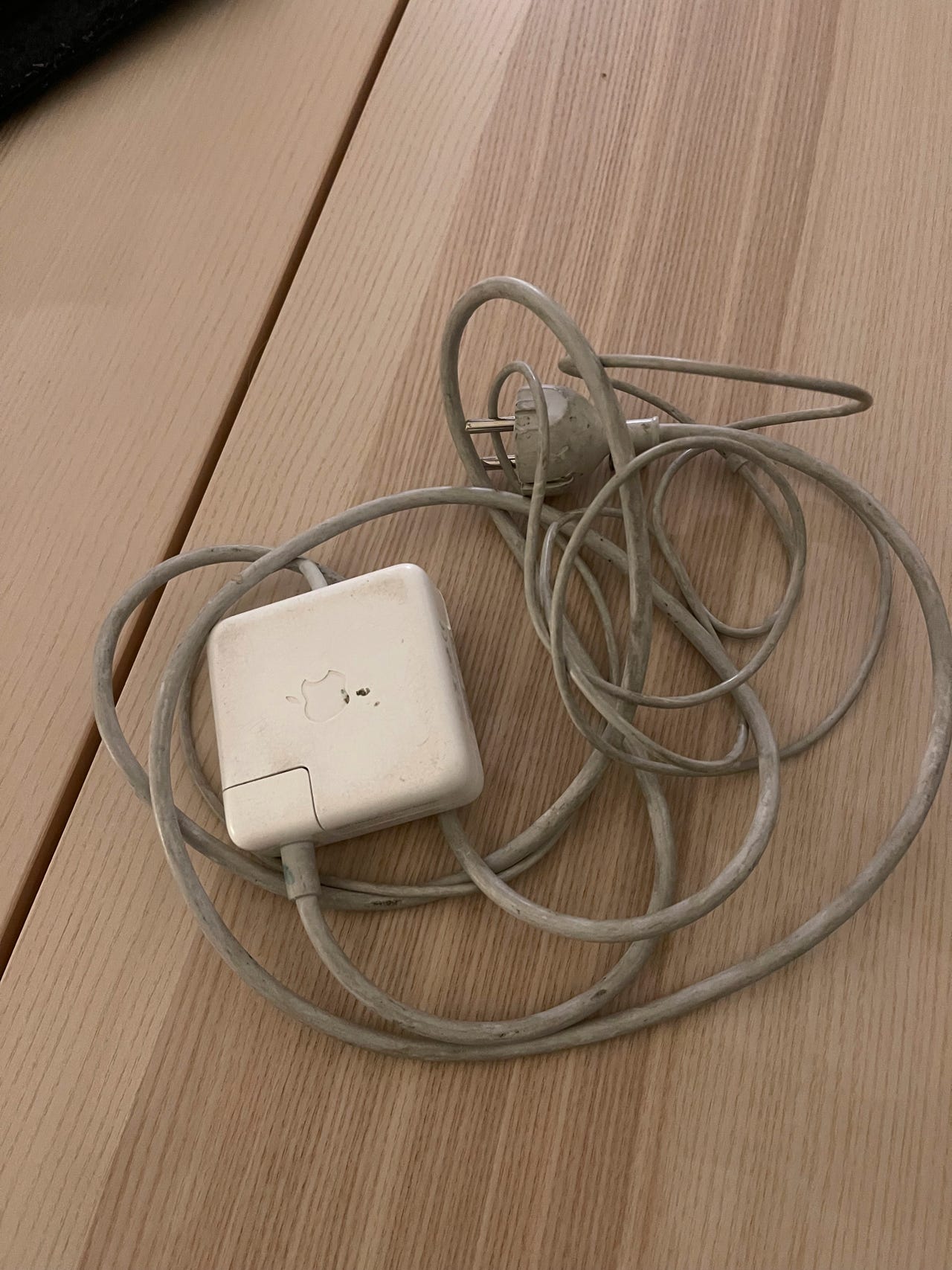 Original Apple 60W USB-C/MagSafe 2 Power Adapter, lader Macbook | FINN ...