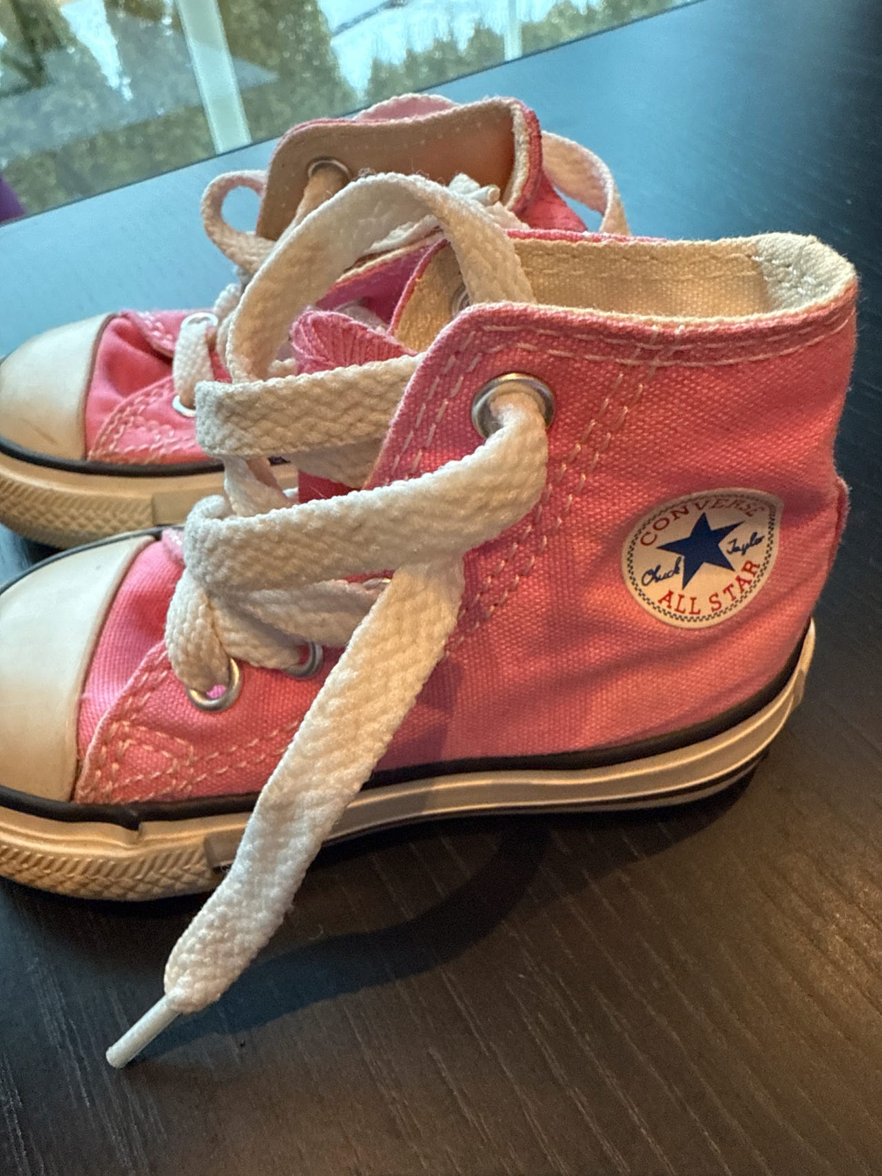 Rosa Converse | FINN-torget