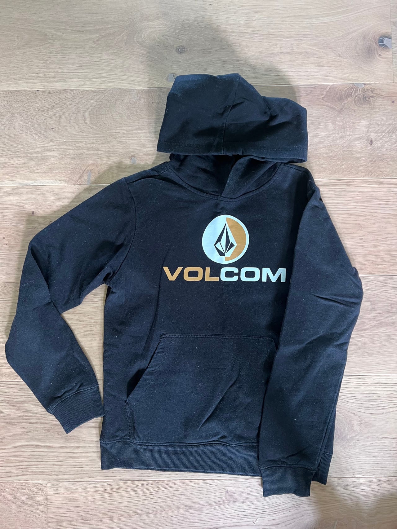 Volcom hettegenser str 170/xs | FINN-torget