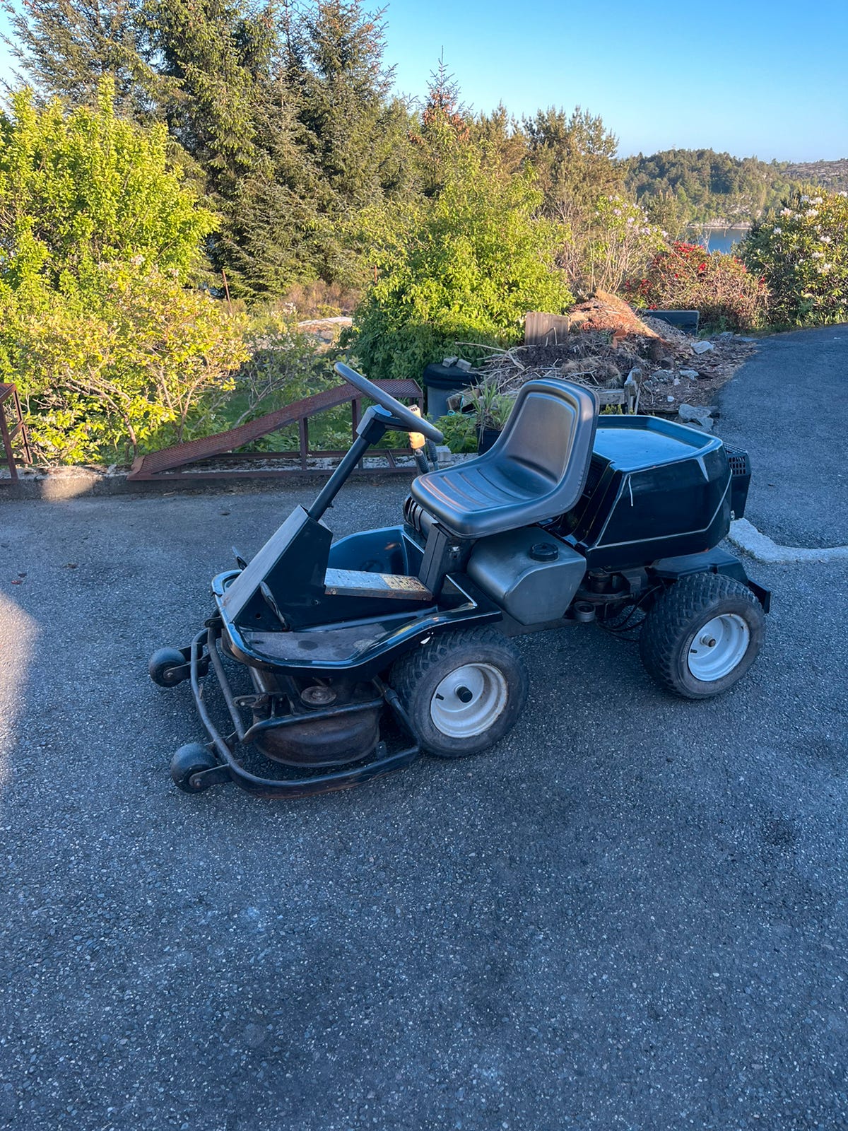 Husqvarna Rider 850 (RESERVERT) | FINN-torget