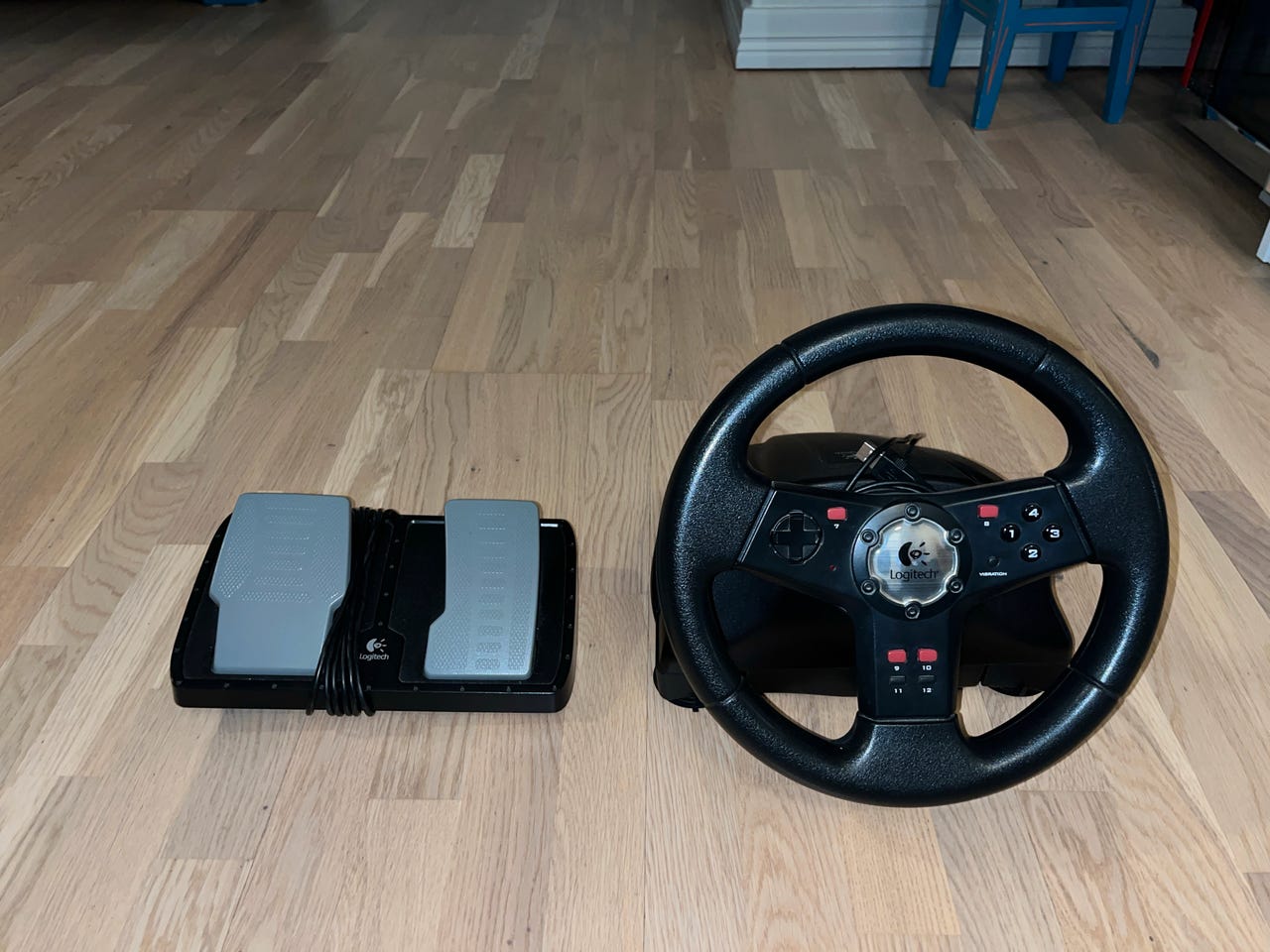 Logitech ratt og pedaler til pc | FINN-torget
