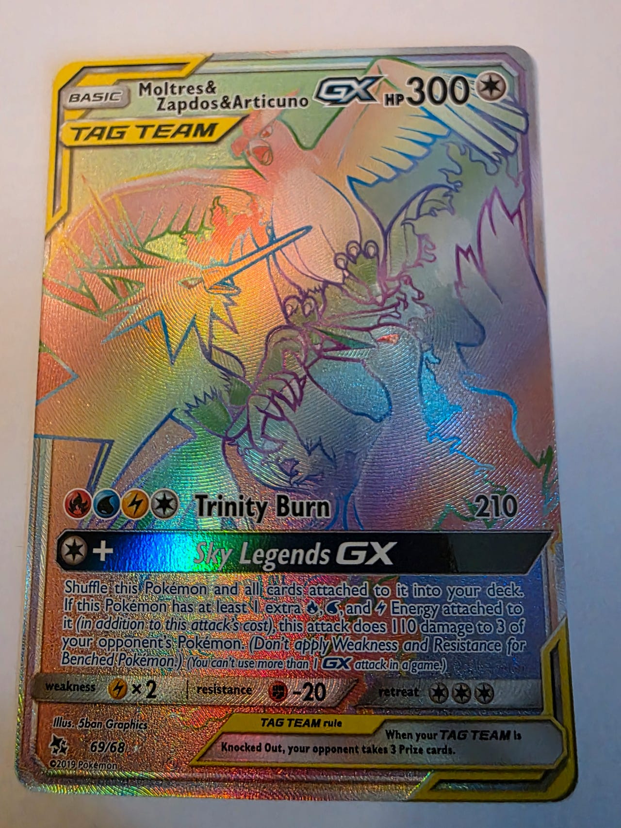 Pokémon - Moltres, Zapdos & Articuno Tag Team GX 69/68 fra Hidden Fates ...