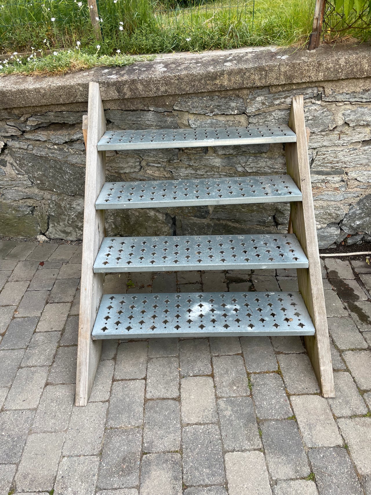 Stål trappetrinn | FINN-torget