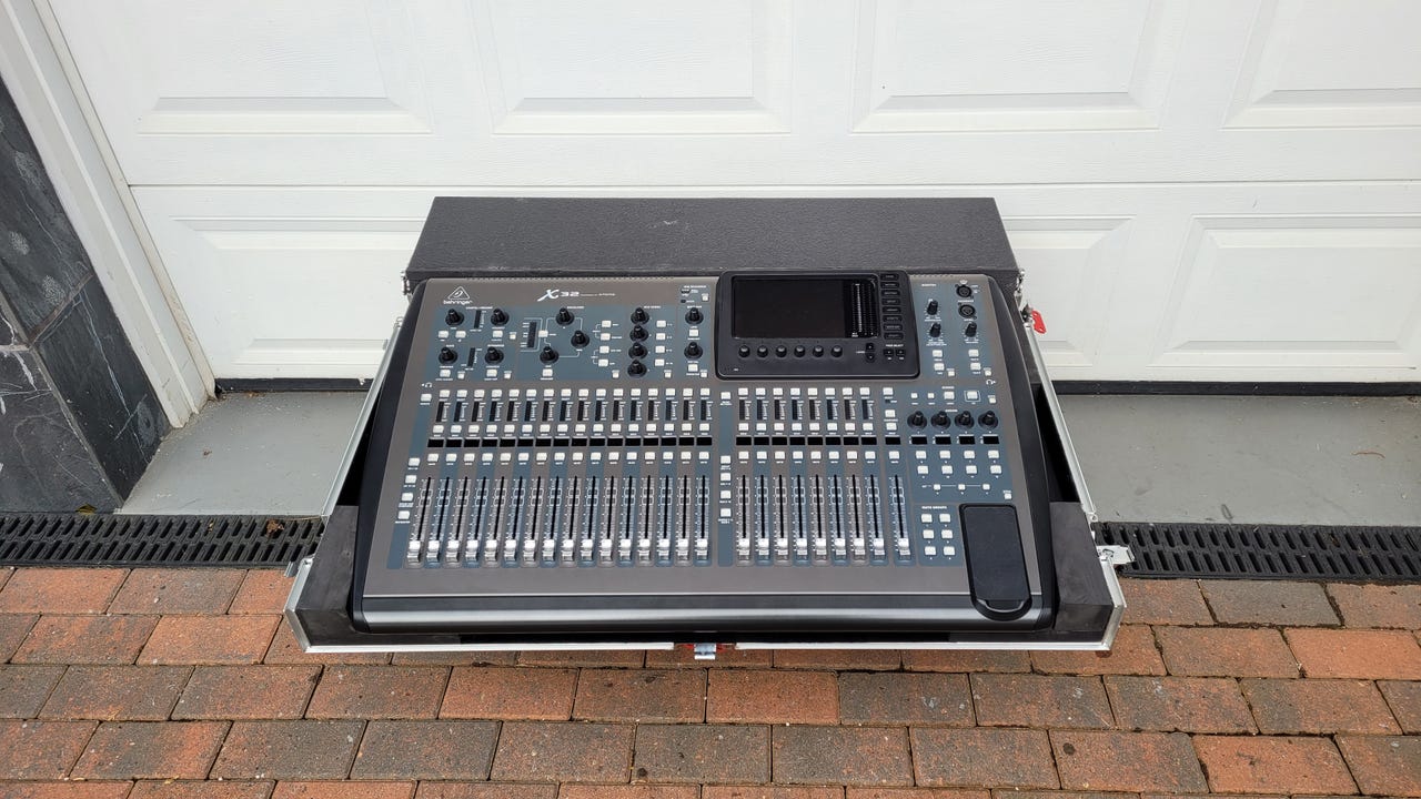 Behringer x32 | FINN-torget