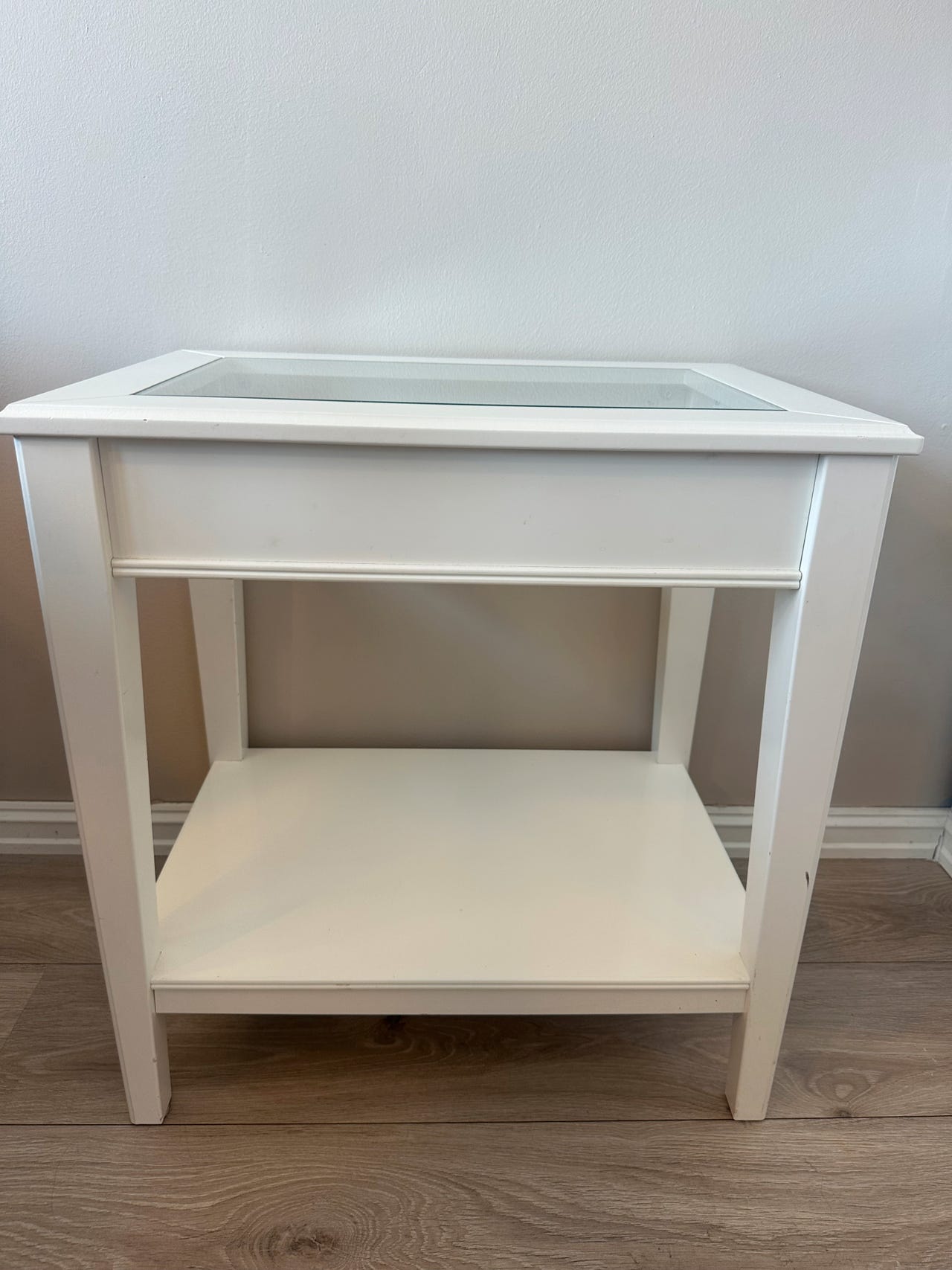 Lite bord / sidebord | FINN-torget