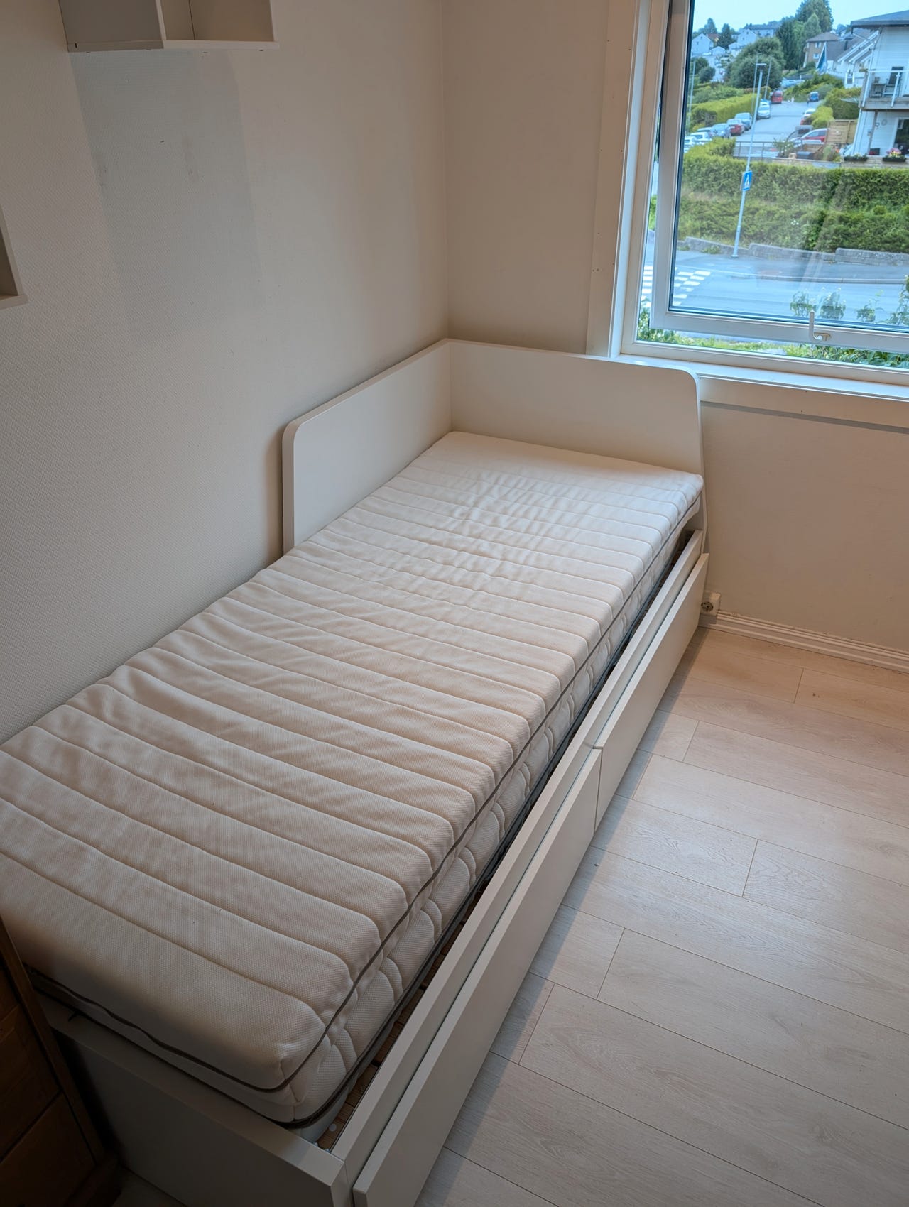 IKEA Flekke-seng selges billig | FINN-torget