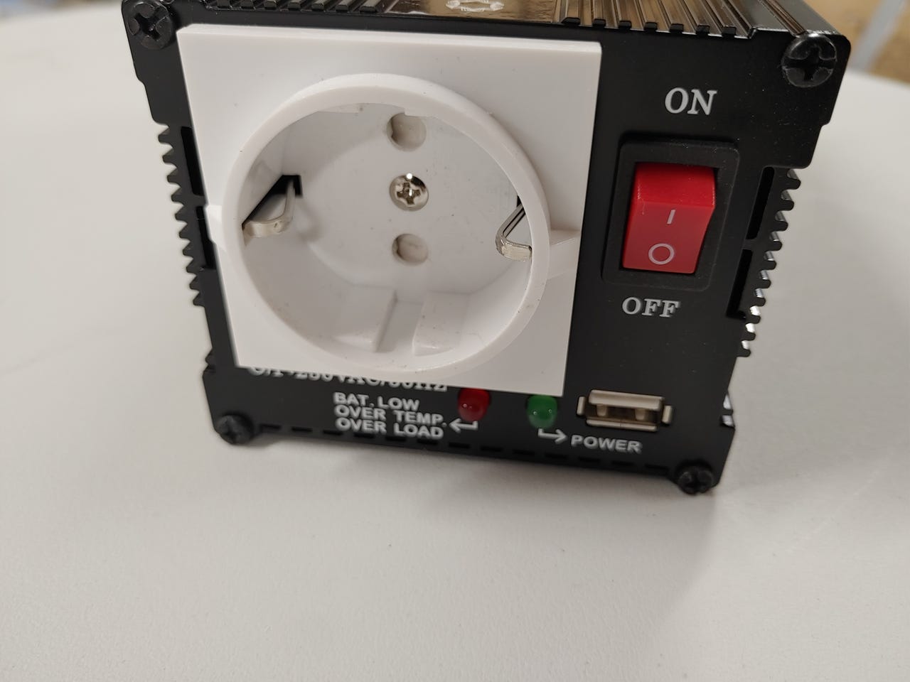 Omformer Inverter 12V til 230V USB lader | FINN-torget