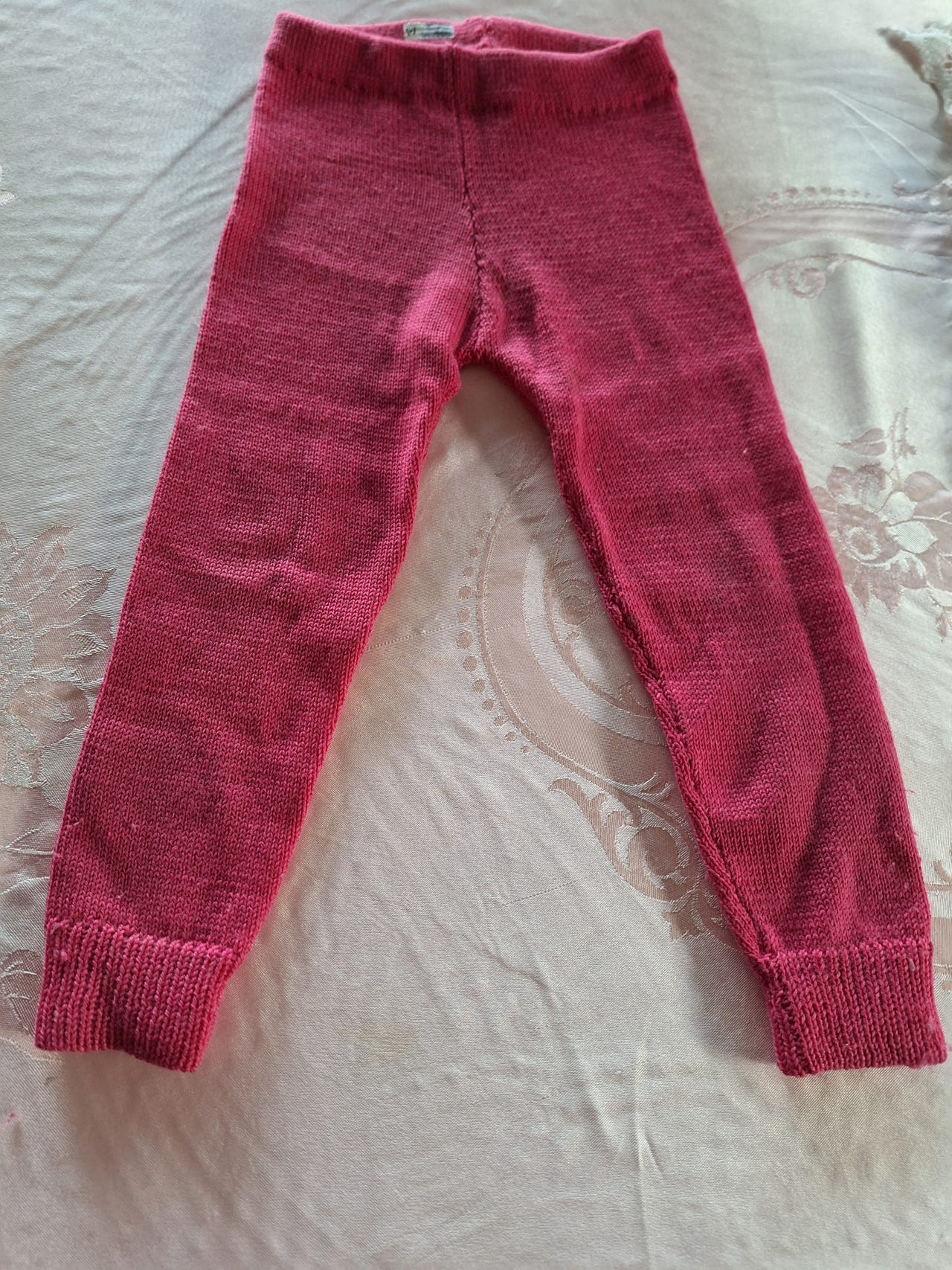 Ullstrikket bukse rosa jente | FINN-torget