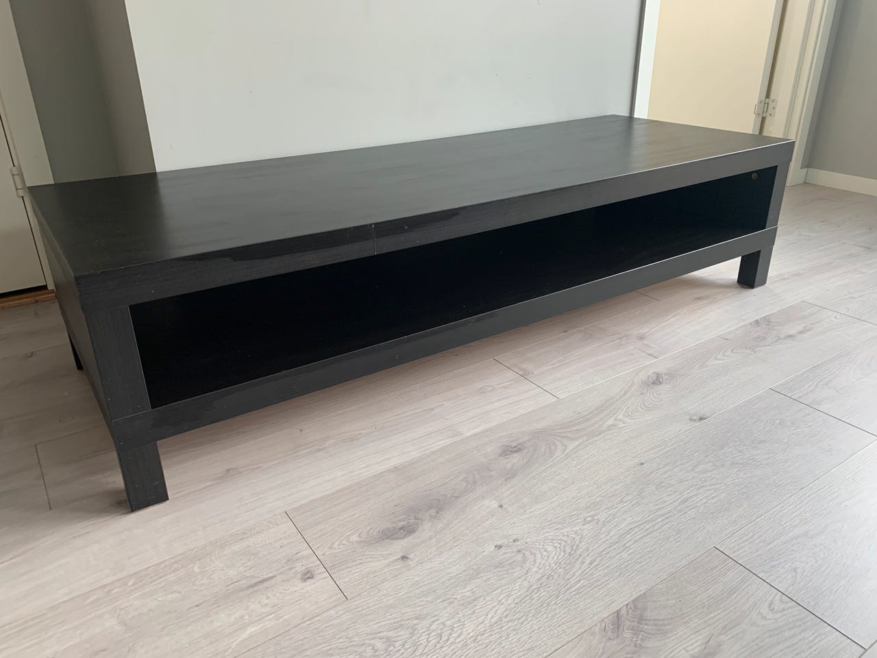 Sort tv-benk - 150cm | FINN-torget