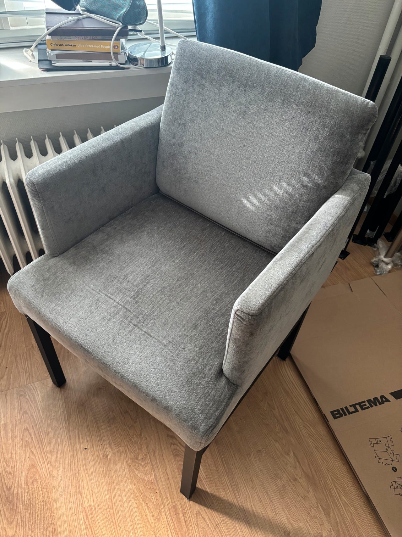Signature Collection by Halvor Bakke Stol | FINN-torget