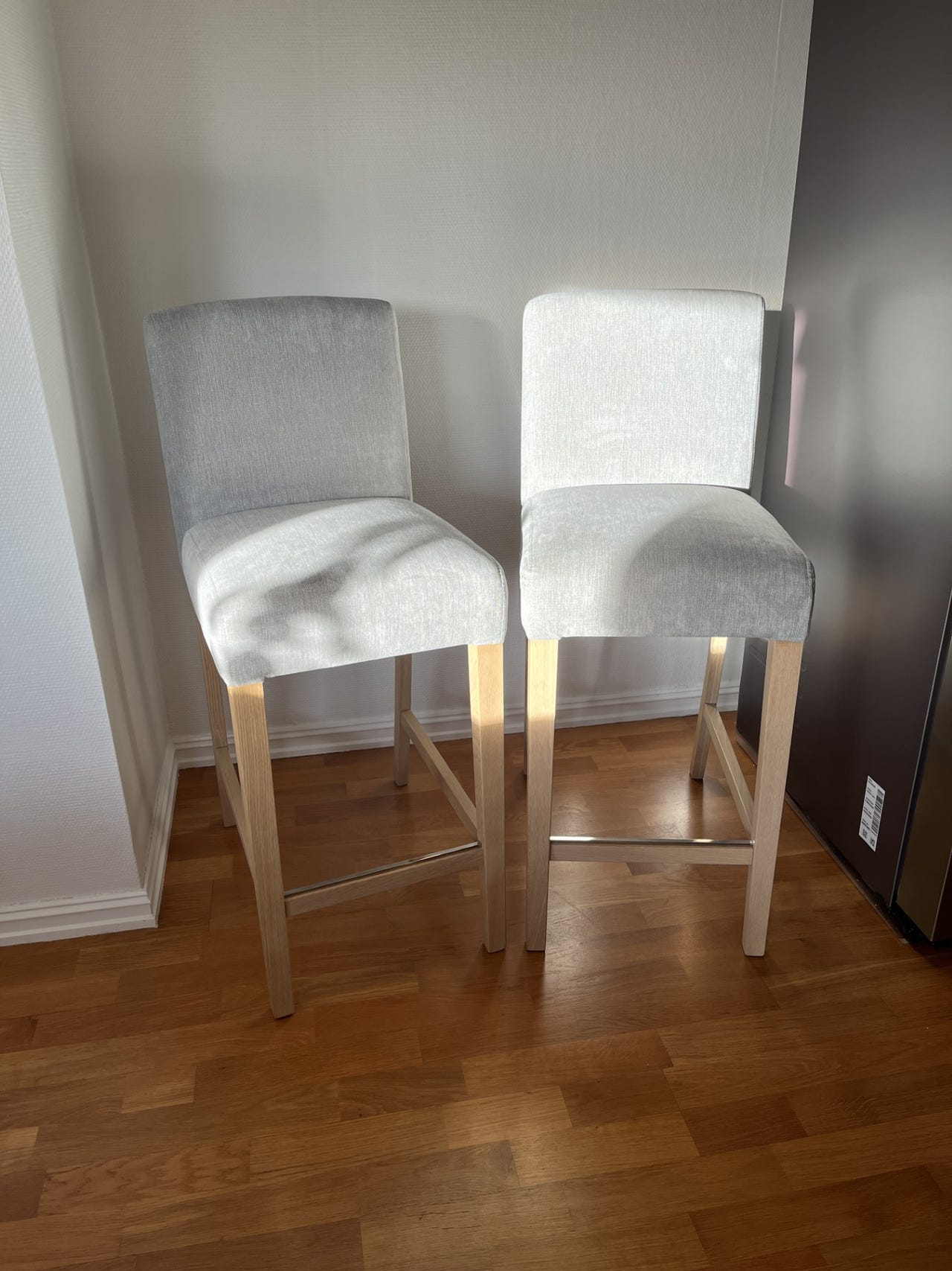 2 stk barstoler selges samlet | FINN-torget