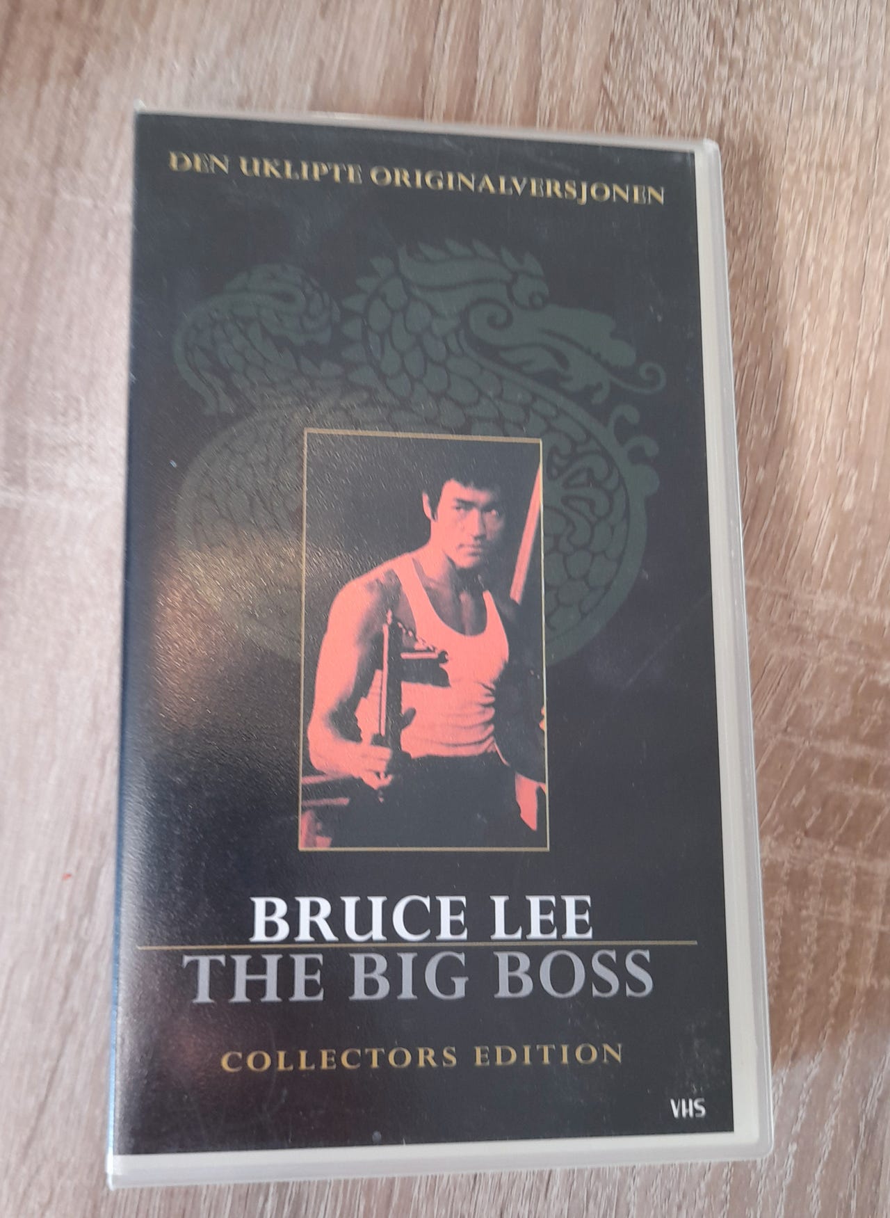BRUCE LEE "THE BIG BOSS" Den ultimate originalversjonen. VHS (Sender ...
